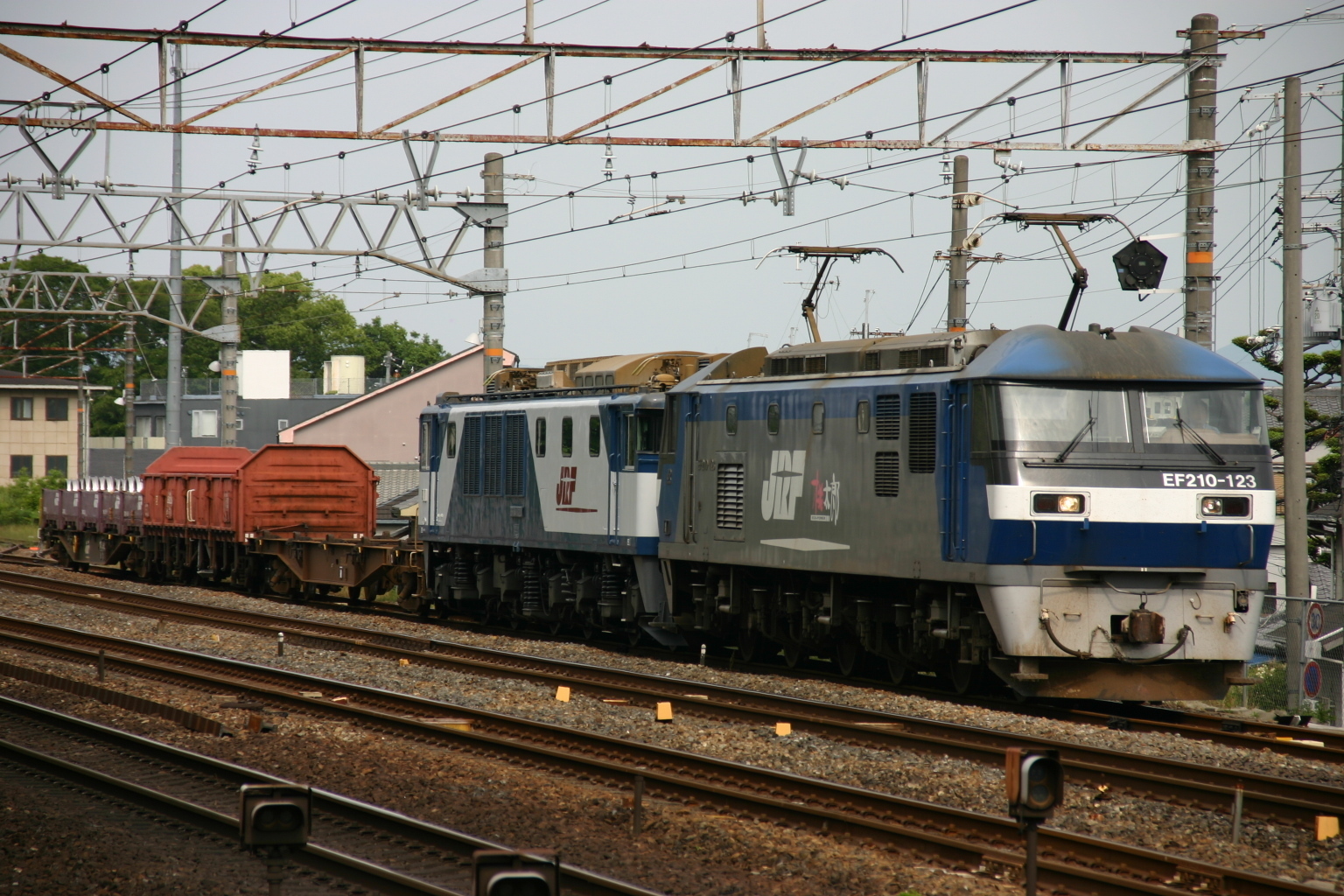 山崎サントリーカーブで、EF64を撮影 2012/6/3: ほぼ駅撮りの、鉄道撮影ブログ